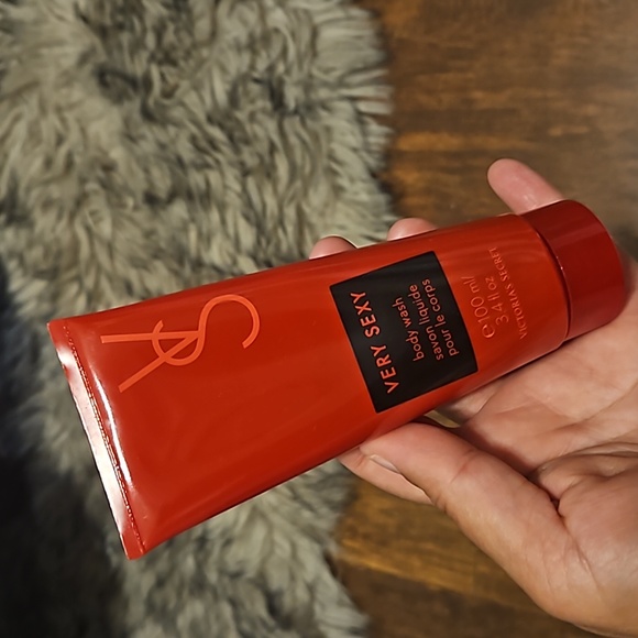 Victoria's Secret | Bath & Body | Victorias Secret Very Sexy Body Wash ...